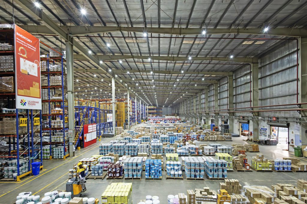 Cost-Saving Tips for Effective Warehouse Management and Distribution